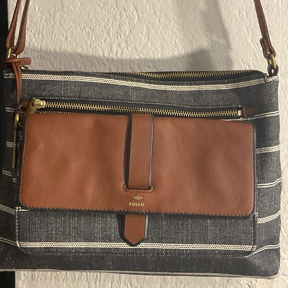 Fossil | Bags | Fossil Kinley Striped Canvas Tan Leather Crossbody Bag ...